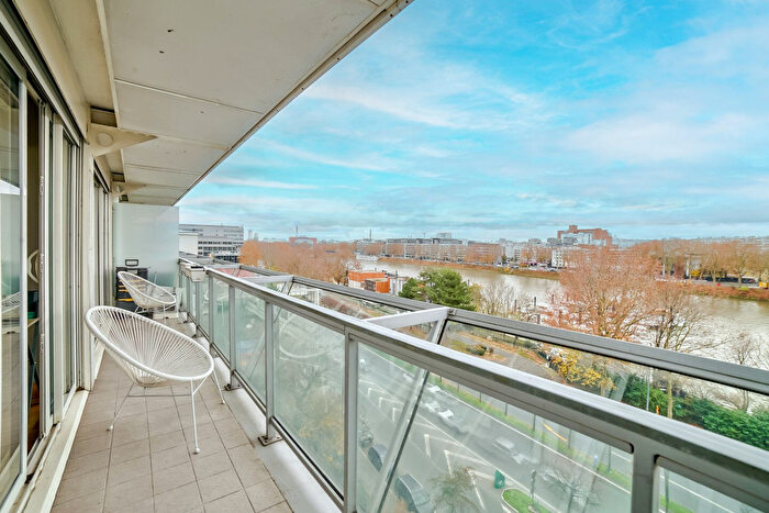 Appartement à vendre - Asnières-sur-Seine, Gresillons, Voltaire - 5 pièces - 3 chambres