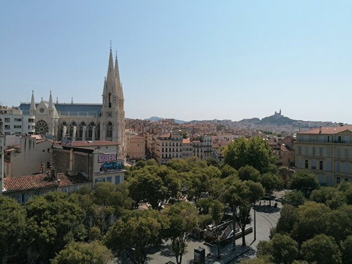 Appartement à louer - Marseille er , Chapitre - 1 pièce