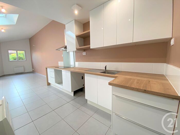 Appartement à louer - Albi, Centre-ville - 3 pièces - 2 chambres