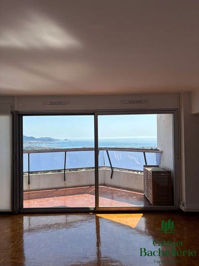 Saint Giniez, Marseille 8ème arrondissement : Appartement 4 pièces à louer