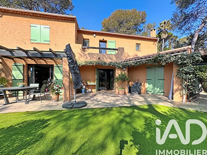 Maison à vendre - Fréjus, La Tour de Mare - 6 pièces - 4 chambres