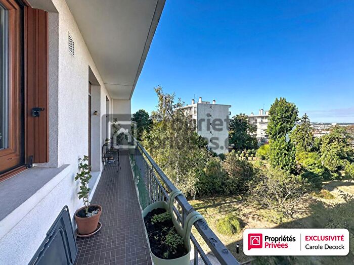 Rueil-Malmaison, Coteaux : Appartement 3 pièces à vendre
