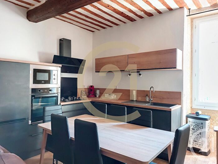 Appartement à louer - Remoulins - 3 pièces - 2 chambres