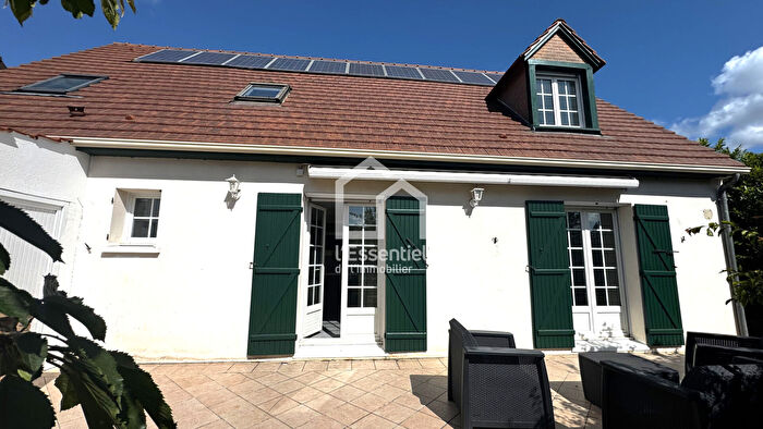 Maison 8 pièces à Andrésy, Gare, Valences, Marottes, Ponceau, à vendre