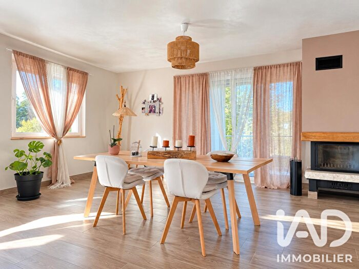Saint-André-le-Puy : Maison 4 pièces à vendre