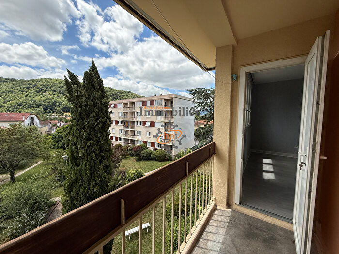 Saint-Affrique : Appartement 3 pièces à louer
