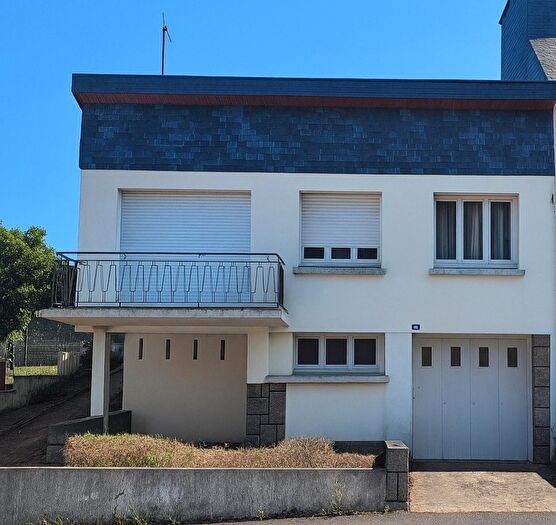 Maison à vendre - Locminé - 6 pièces - 3 chambres