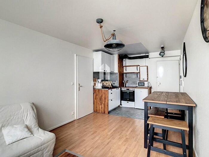 Appartement à louer - Strasbourg, Centre-ville, Mairie - 2 pièces - 1 chambre