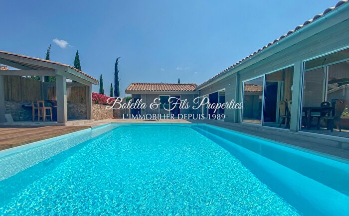 Maison à vendre - Salavas - 8 pièces - 5 chambres