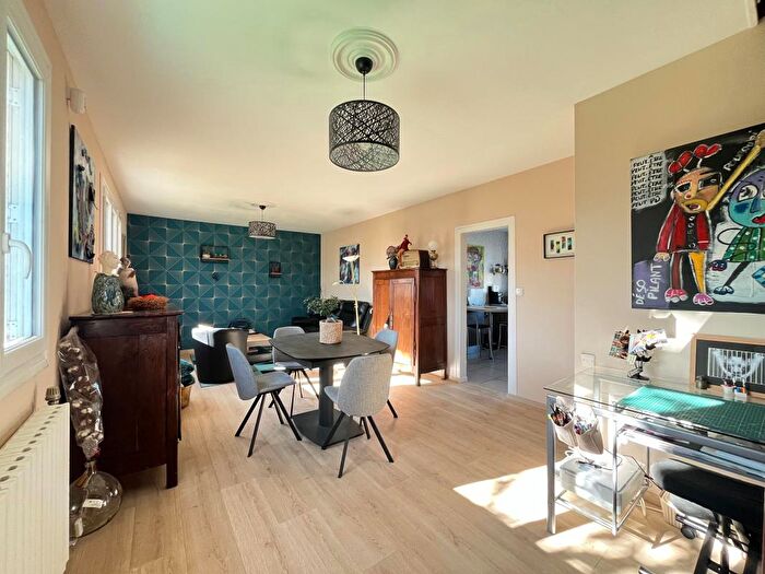 Alençon, Bd Duchamp, Villeneuve, Brebiette, Chapeux Rouge, Guéramé : Maison 5 pièces à vendre