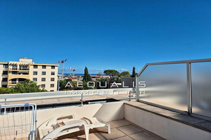 Appartement à vendre - Saint-Laurent-du-Var, Jacquons, Plateaux Fleuris - 2 pièces - 1 chambre