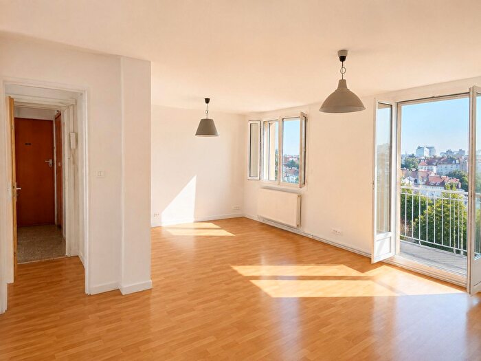 Appartement 3 pièces à vendre à Le Petit-Quevilly, Bruyères