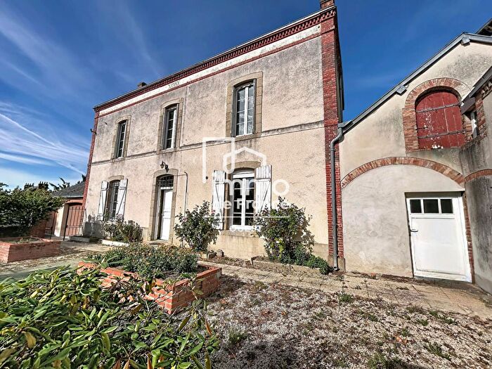 Sainte-Gemmes-le-Robert - Maison 5 pièces à vendre