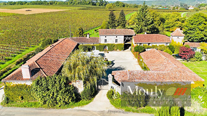 Maison à vendre - Vire-sur-Lot - 12 pièces - 7 chambres