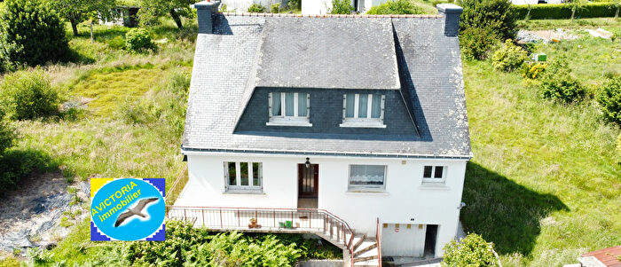 Maison à vendre - Lanvénégen - 7 pièces - 5 chambres