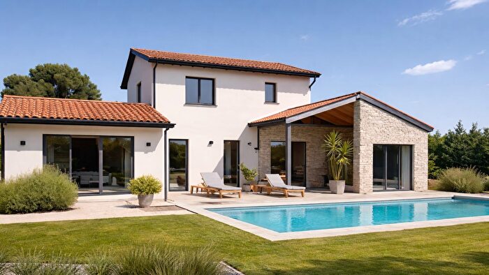 Maison 5 pièces à Chamboret, à vendre