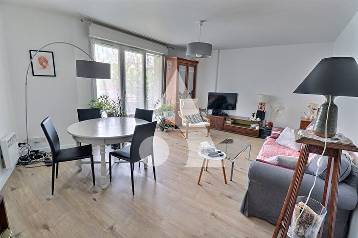 Appartement à vendre - Saint-Ouen-lAumône, Eglise - 3 pièces - 2 chambres