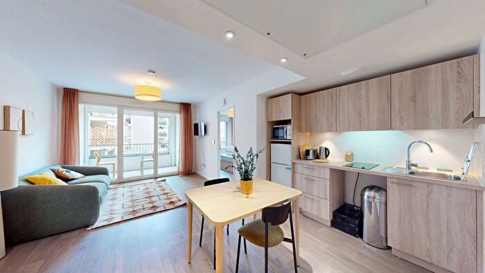 Appartement à louer - Voltaire-Grésillons, Asnières-sur-Seine - 2 pièces - 1 chambre