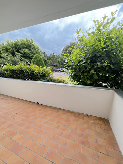 Maisons à vendre et appartements à louer - 1