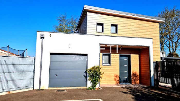 Maison à vendre - Talmont-Saint-Hilaire - 6 pièces - 4 chambres