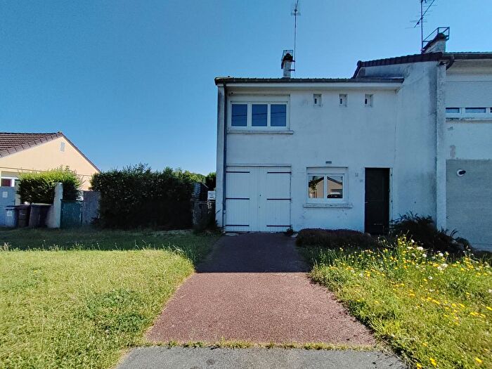 Maison à vendre - La Chapelle-en-Serval - 4 pièces - 3 chambres