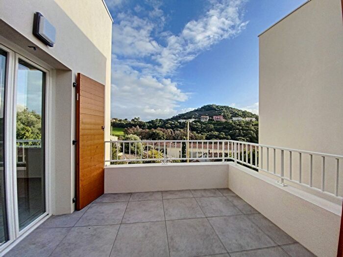 Appartement à louer - Bastelicaccia - 2 pièces - 1 chambre