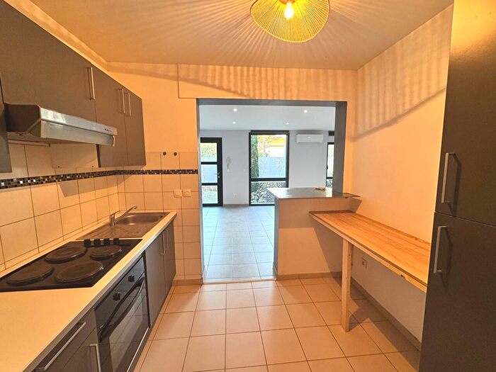 Appartement à louer - Romans-sur-Isère - 2 pièces - 1 chambre