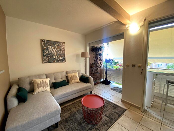 Appartement à louer - Baie-Mahault - 2 pièces - 1 chambre