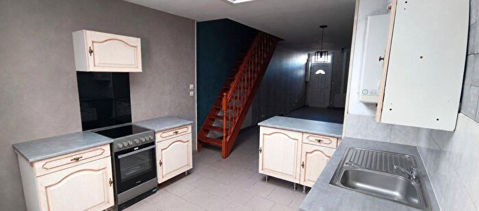 Sud, La Bassée : Maison 3 pièces à louer
