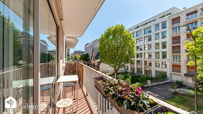 Levallois-Perret, Centre-ville : Appartement 3 pièces à vendre