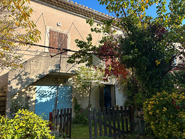 Maison 4 pièces à vendre à Entraigues-sur-la-Sorgue