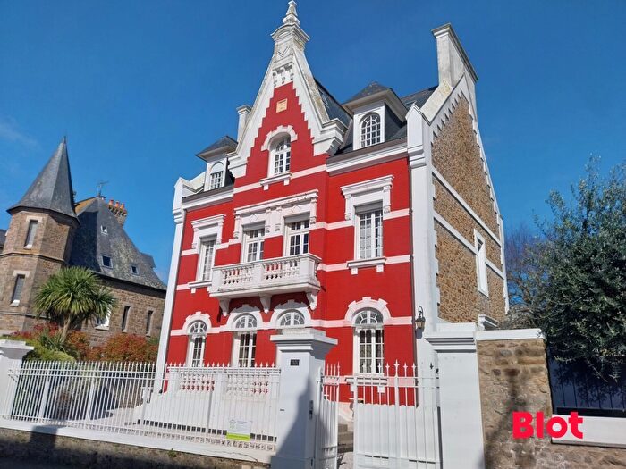 Maison à vendre - Saint-Malo, Saint-Servan - 10 pièces - 6 chambres