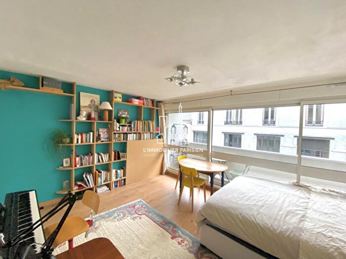 Appartement à vendre - Paris e , Grandes Carrières, Clichy - 1 pièce