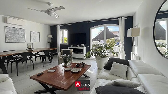 Maison à vendre - Aigues-Mortes - 6 pièces - 4 chambres