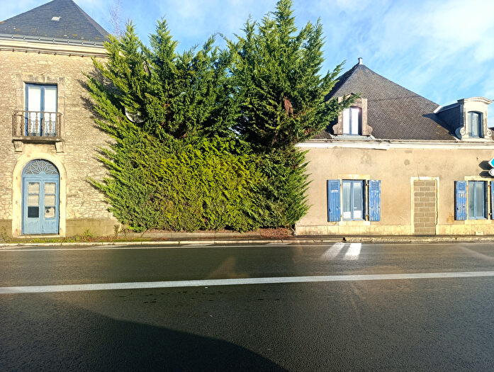 Maison à vendre - Longnes - 6 pièces - 5 chambres