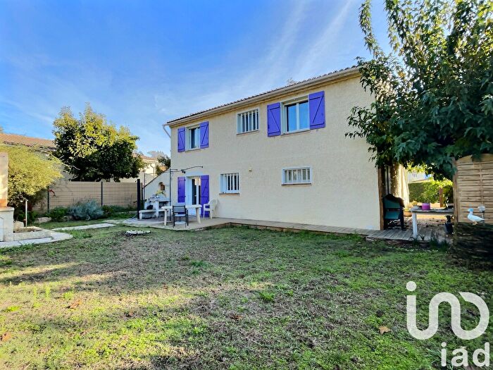 Maison à vendre - Saint-Martin-de-Crau - 5 pièces - 4 chambres