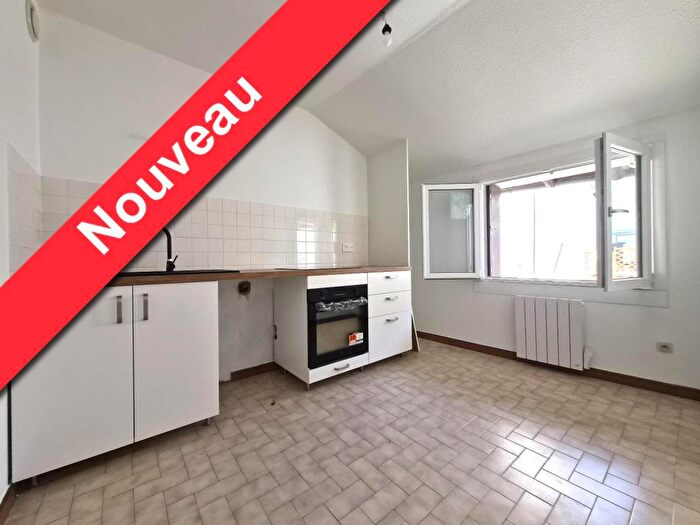 Chazelles-sur-Lyon : Appartement 1 pièce à louer