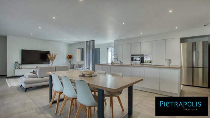 Maison à vendre - Le Péage-de-Roussillon - 5 pièces - 4 chambres