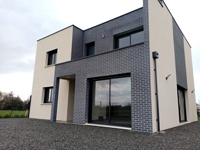 Maison à vendre - Saint-Riquier-ès-Plains - 5 pièces - 4 chambres