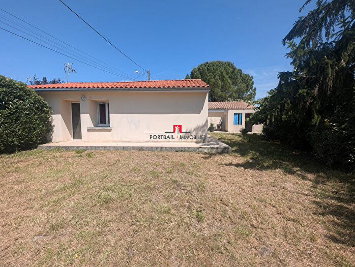 Saint-Martin-Lacaussade : Maison 3 pièces à vendre
