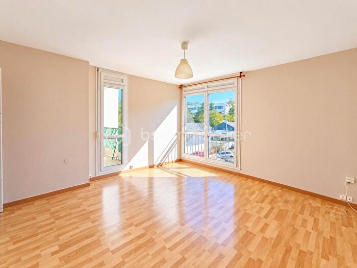 Avon, Butte Montceau : Appartement 3 pièces à vendre