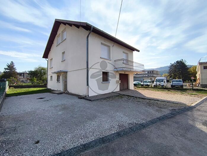 Maison 6 pièces à Baume-les-Dames, à louer