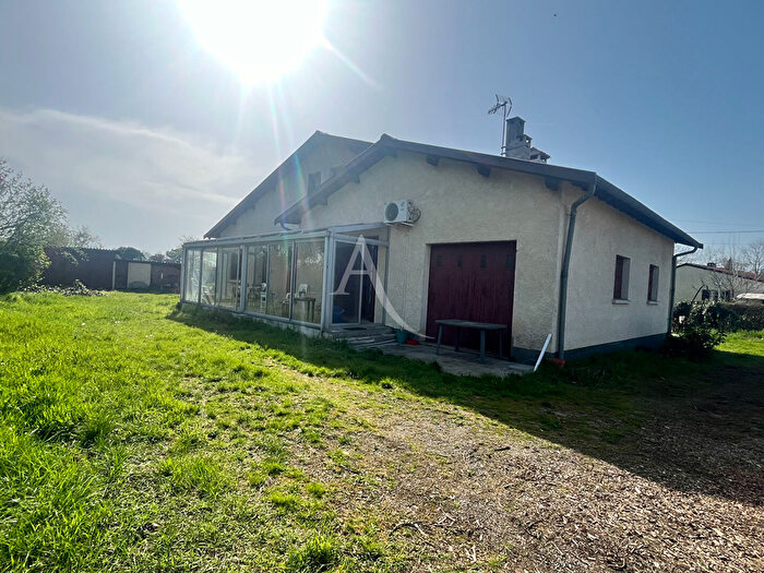 Maisons à vendre et appartements à louer - 1