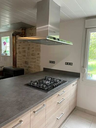 Maison 8 pièces à Tannois, à vendre