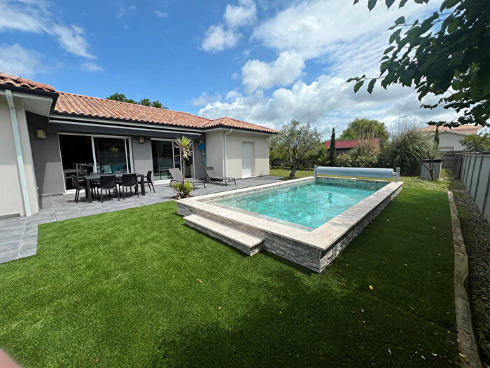 Maison à vendre - Gujan-Mestras, Mestras - 4 pièces - 3 chambres