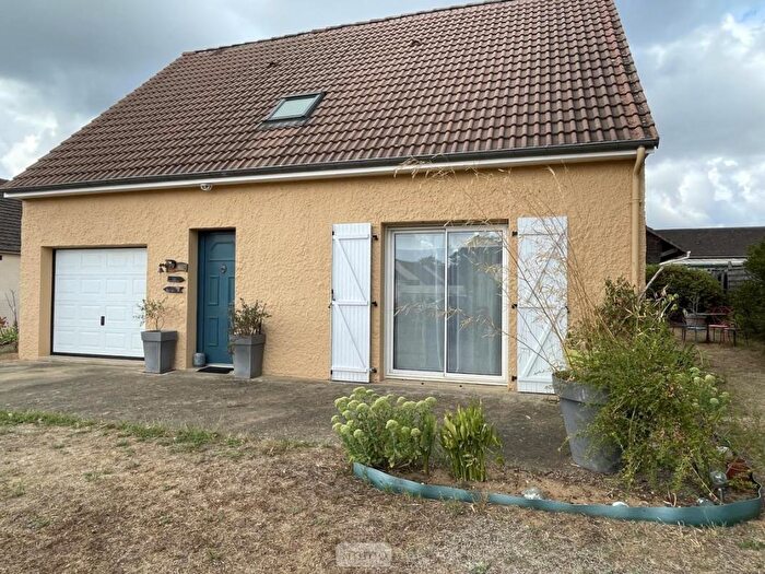 Maison 5 pièces à vendre à Montfort-le-Gesnois