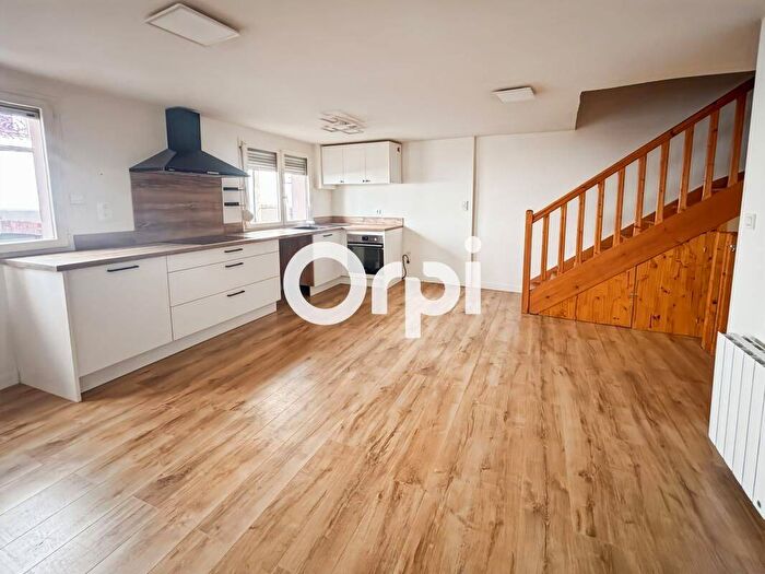 Appartement 4 pièces à Saint-Symphorien-sur-Coise, à louer