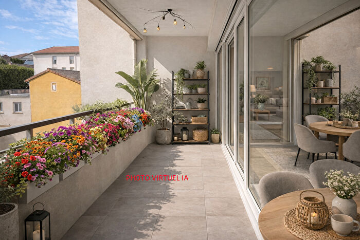 Appartement à vendre - Mâcon, Centre-ville - 4 pièces - 3 chambres