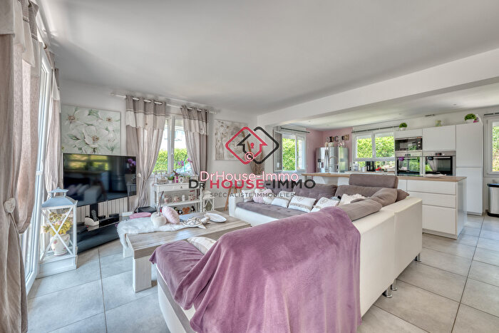 Maison à vendre - Varreddes - 8 pièces - 6 chambres