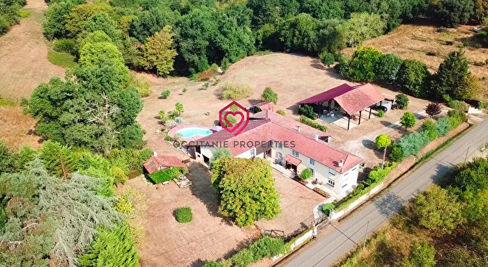Maison 7 pièces à Miélan, à vendre